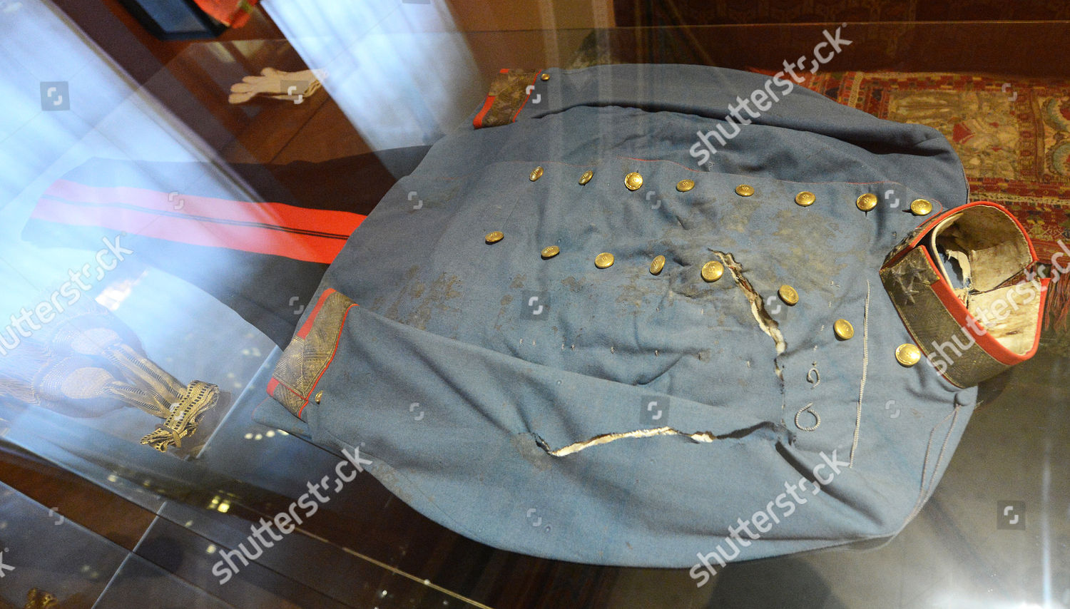 Bloodstained Uniform Archduke Franz Ferdinand 1863-1914 Foto stock editorial - Imagem stock ...