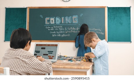 1+ Hundred 오락 소프트웨어 등급 위원회 Royalty-Free Images, Stock Photos & Pictures ...