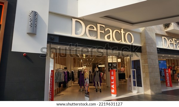 9 De Facto Fashion Shop Images, Stock Photos & Vectors | Shutterstock