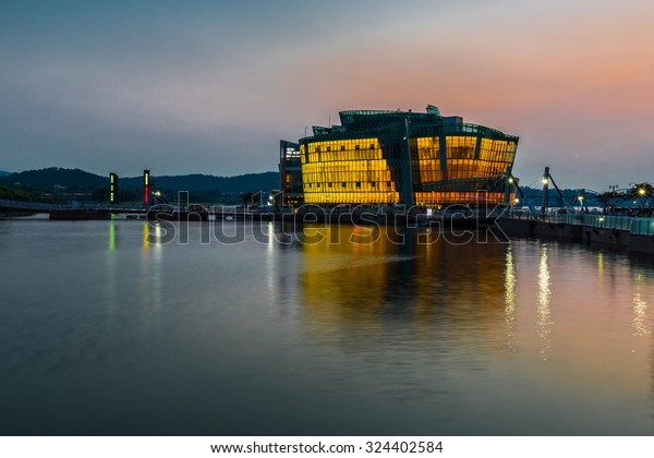 Seoul Floating Islands Haeahn Architecture H Stock Photo 324402584 | Shutterstock