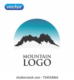 Mountain Logo Vector: vector de stock (libre de regalías) 754554079 ...