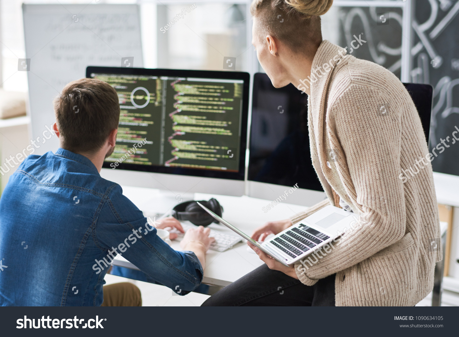 21,244 Developer Writing Code Images, Stock Photos & Vectors | Shutterstock