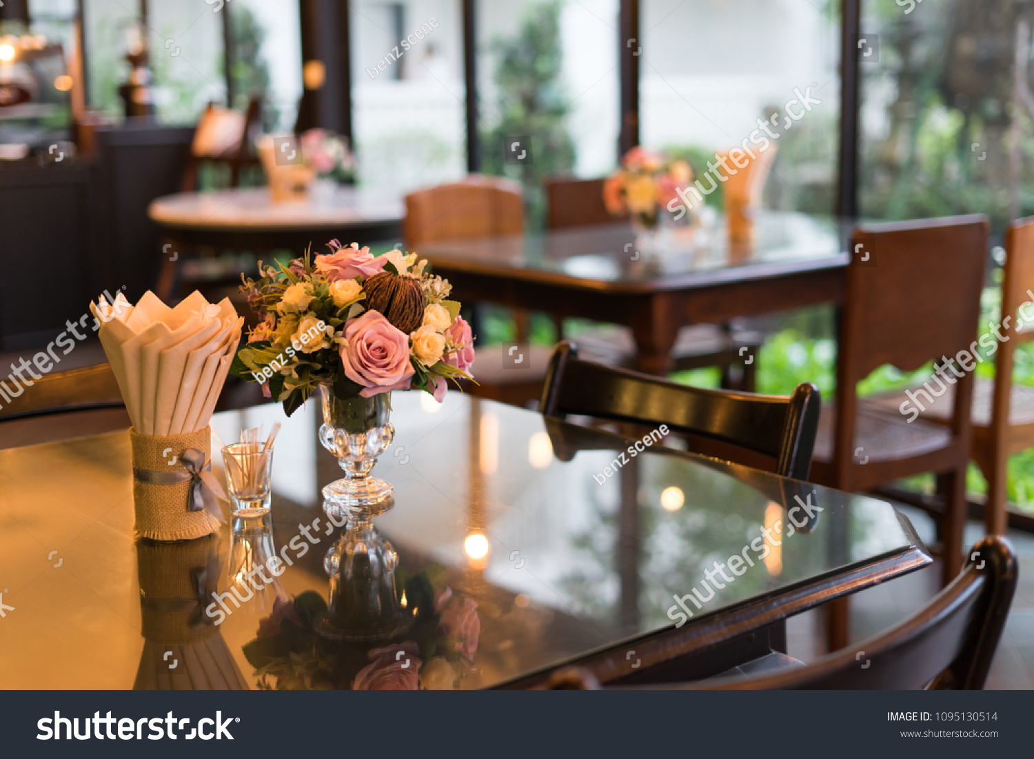 Restuarant: Over 4,194 Royalty-Free Licensable Stock Photos | Shutterstock