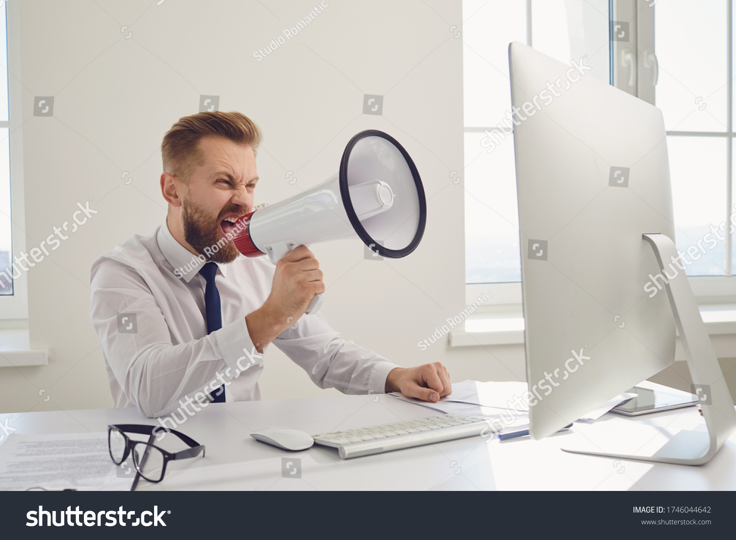 19,382 Businessman Shouting By Megaphone Images, Stock Photos & Vectors ...