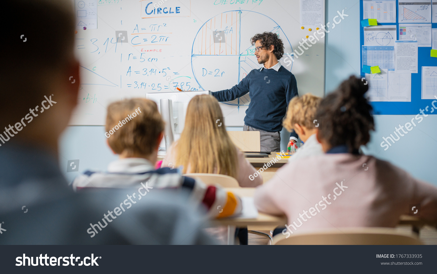 Middle School Science Teacher Images: Browse 1,642 Stock Photos ...