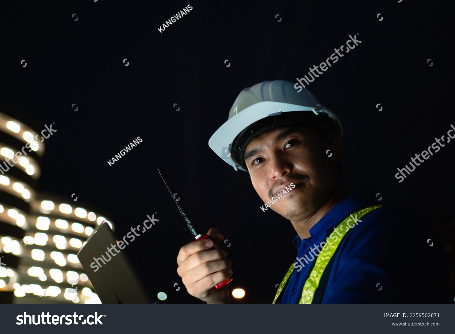 Digital Tablet Oil Refinery Industry Images: Browse 582 Stock Photos & Vectors Free Download ...