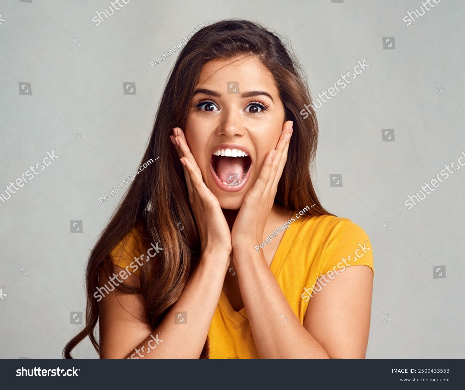 Studio Portrait Woman Face Surprise Wow Stock Photo 2509433553 | Shutterstock