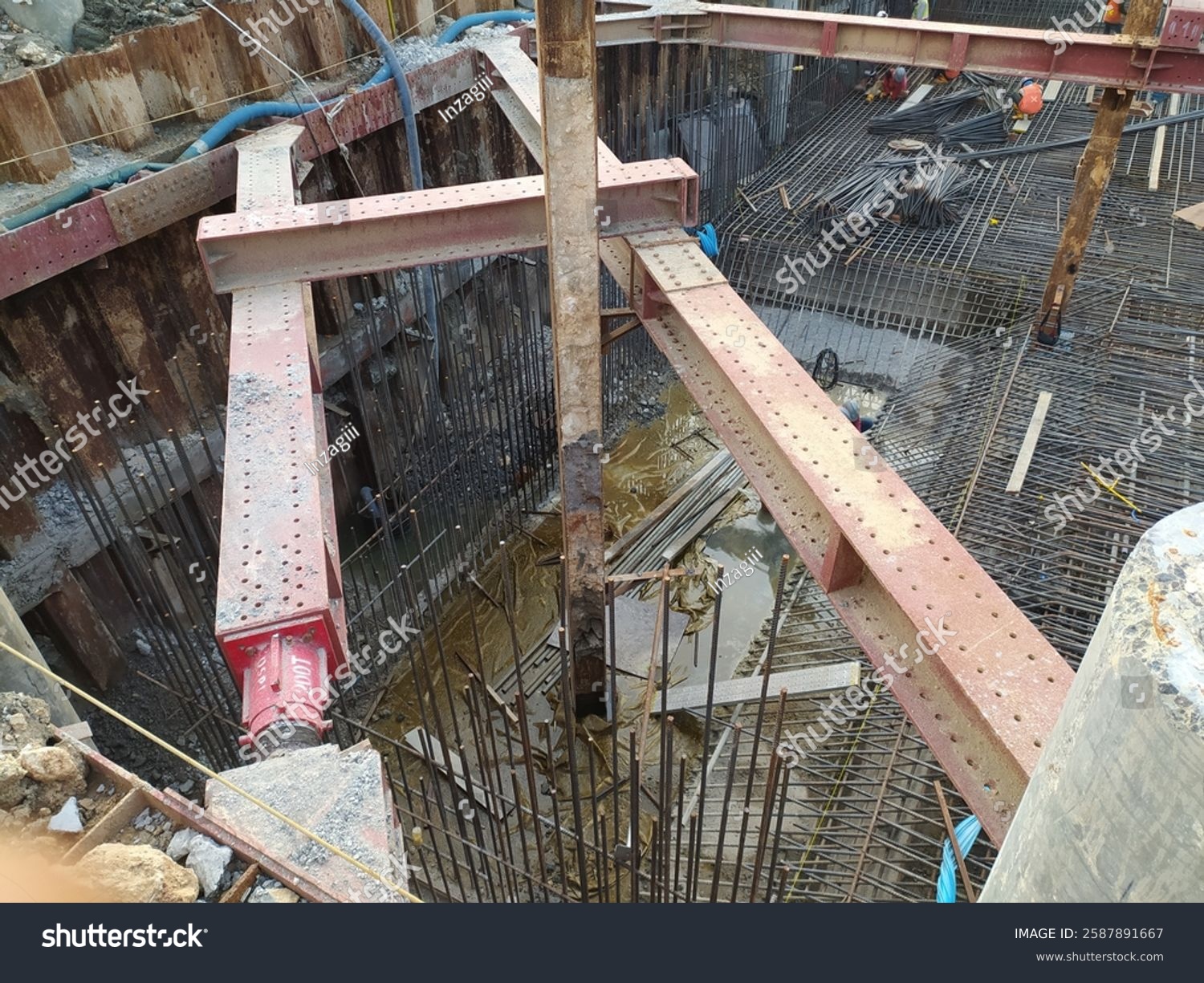 Building Pit Structure Installing Wall Rebar Stock Photo 2587891667 | Shutterstock
